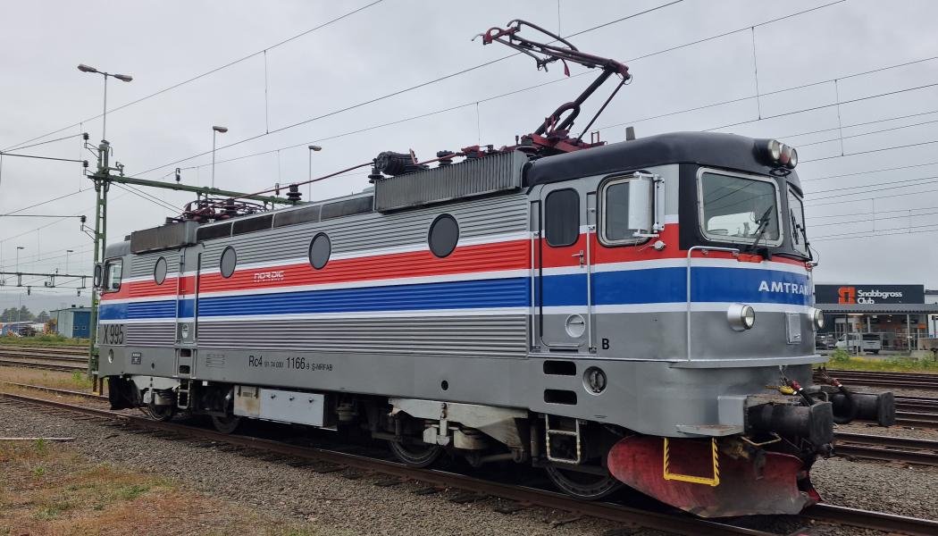 AMTRAK-loket RC4-1166 tillbaka på svenska spår | JARNVAGSnyheter.se